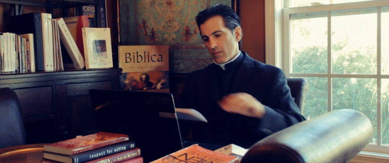 Shark Exorcist (2014) [REVIEW] | #thesharksix – Wise Cafe (International)